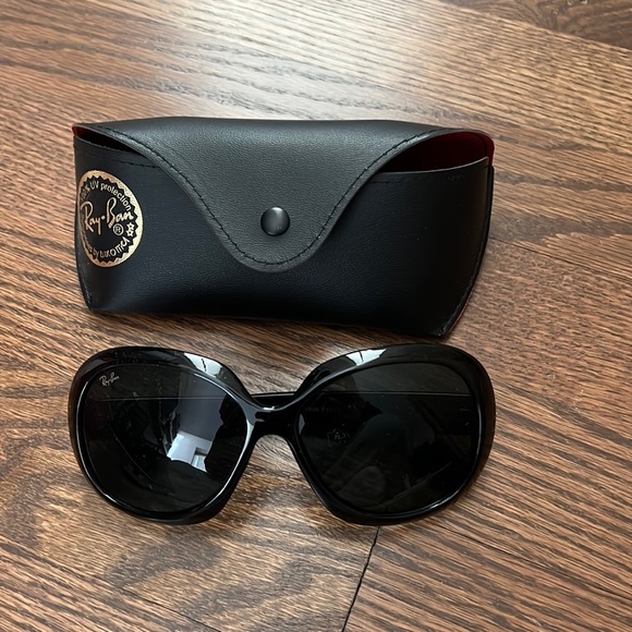 Ray-Ban | Accessories | Rayban Womens Sunglasses Black | Poshmark